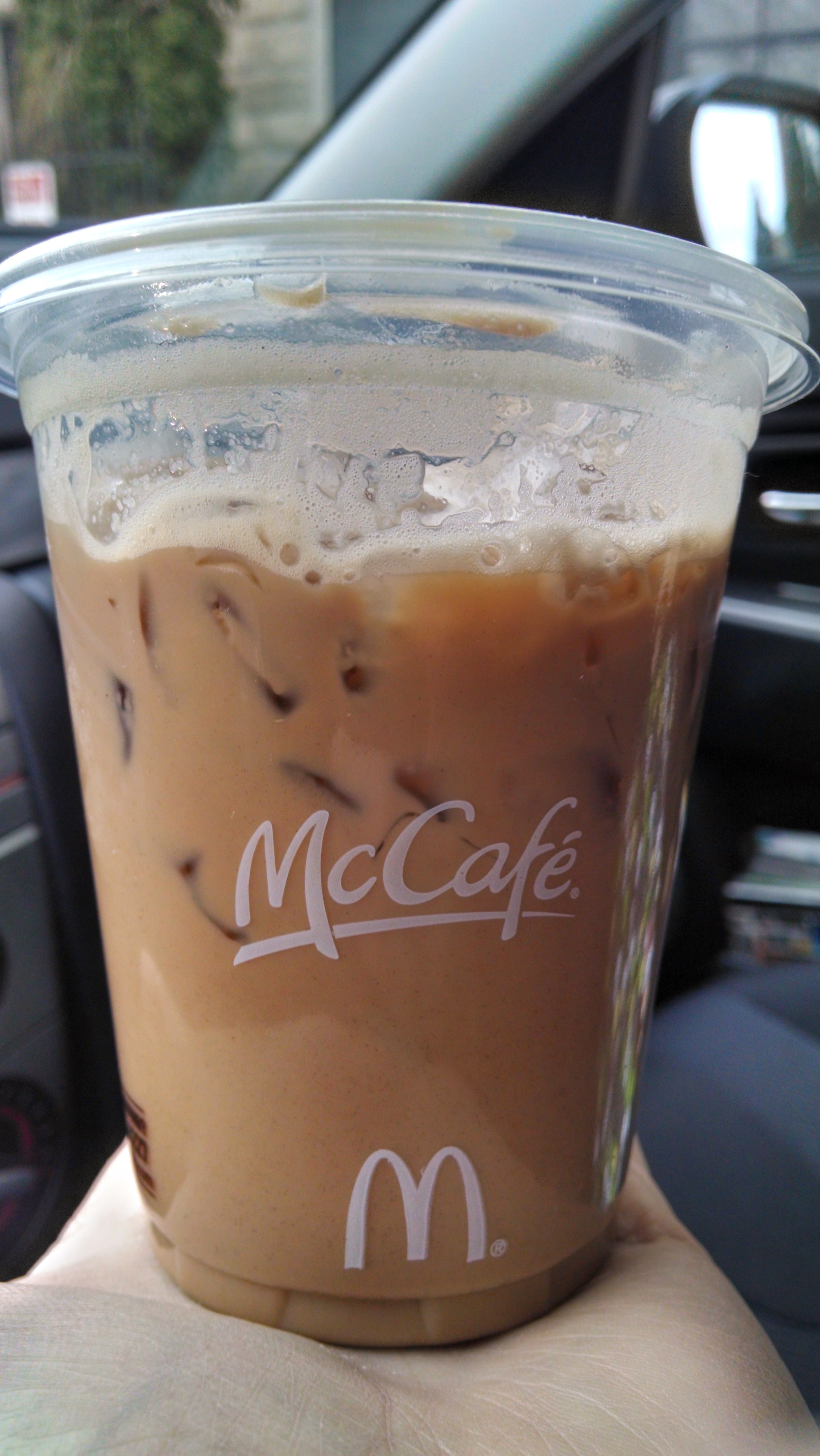 McDonalds McCafe Iced Mocha Caramel - Thirsty Dudes