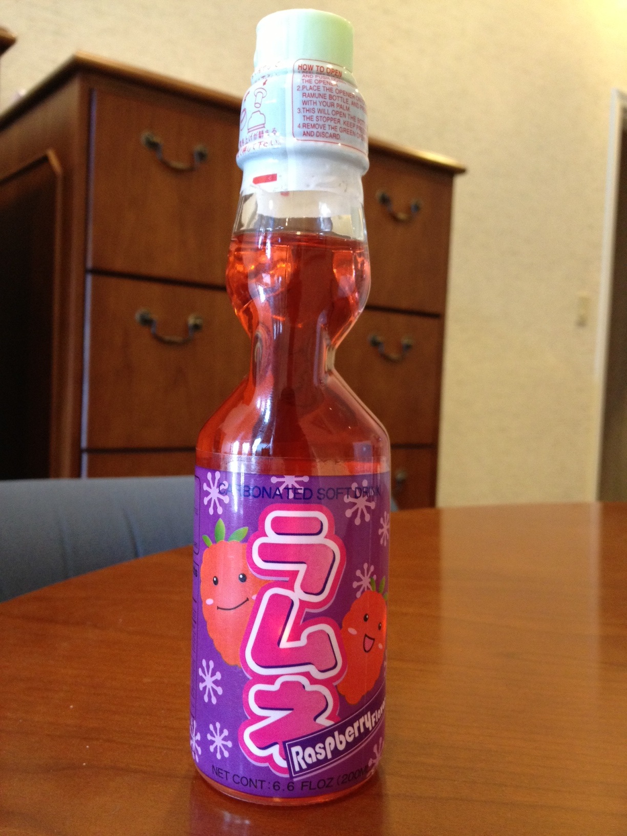 Hata Ramune Raspberry - Thirsty Dudes